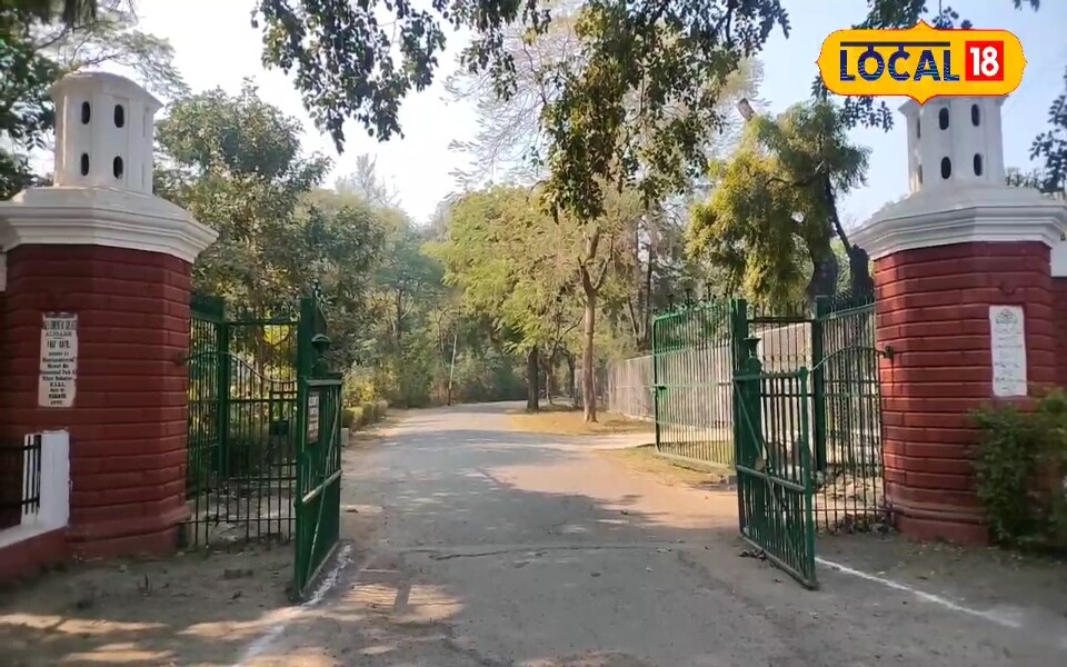 AMU के इस गेट में लगा हुआ है 150 साल पुराना खास खिताब, जानें इसका महत्व ...