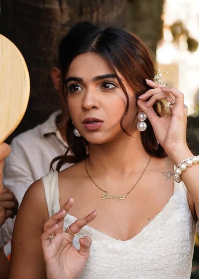 कौन हैं The Rebel Kid अपूर्वा मखीजा? जिन्होंने 'मां' पर भद्दा बयान देकर ...