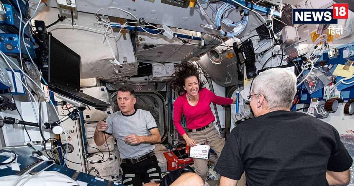 Space Missions How astronauts wash cloths in International Space ...