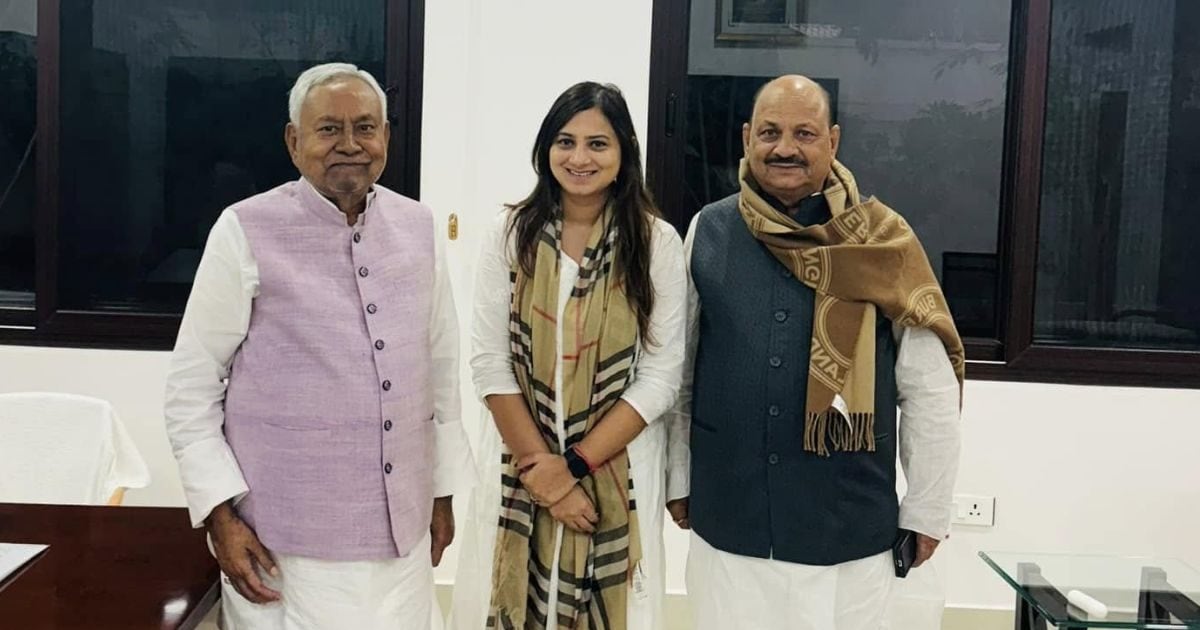 मुजफ्फरपुर के कुत्ते और एमएलसी दिनेश सिंह, सदन में तो ठहाके लगे, लेकिन ...