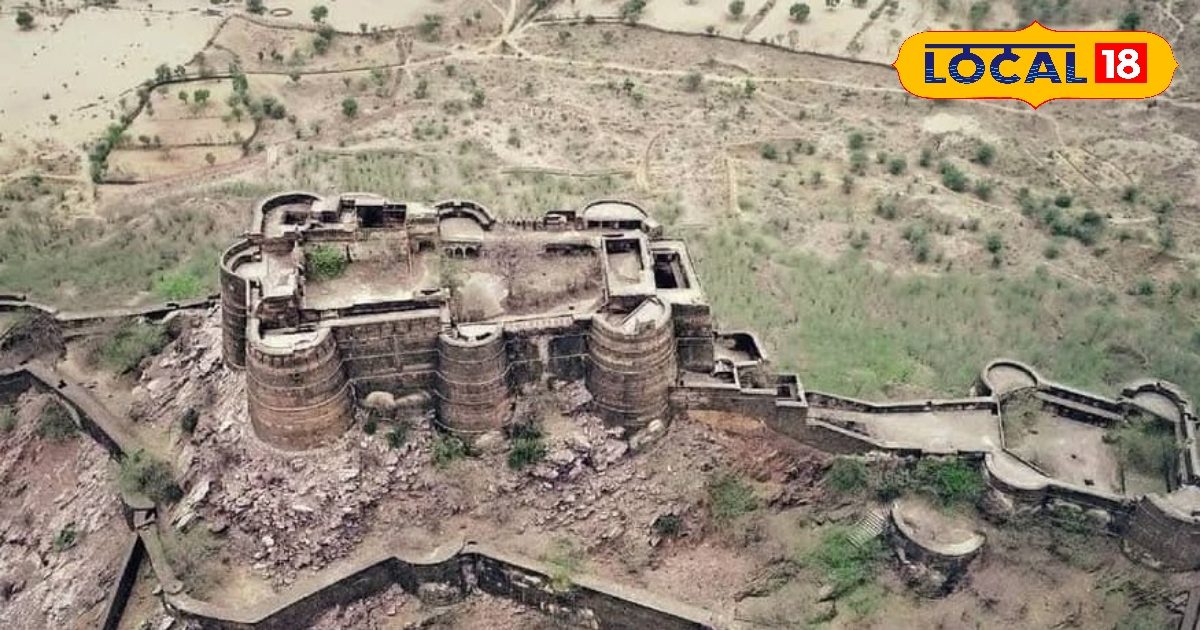 history of Sikar Devgadh Fort unique example of architecture