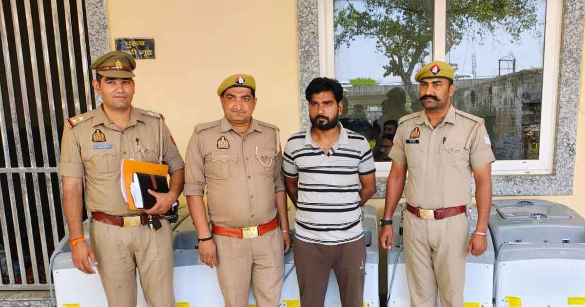 Bareilly News: गर्लफ्रेंड के लिए मैनेजर बना चोर, आइसक्रीम फैक्ट्री से ...