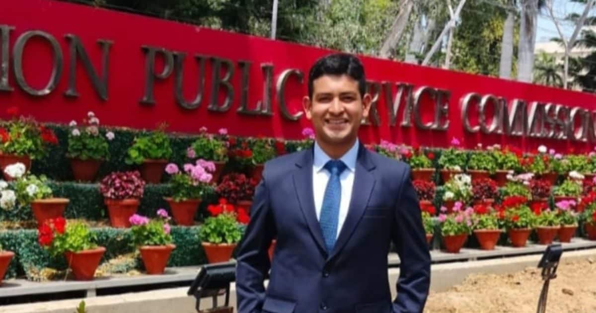 UPSC Toppers success story Mayank Tripathi Secures 10th Rank in UPSC 2024 Makes Kannauj Proud ...