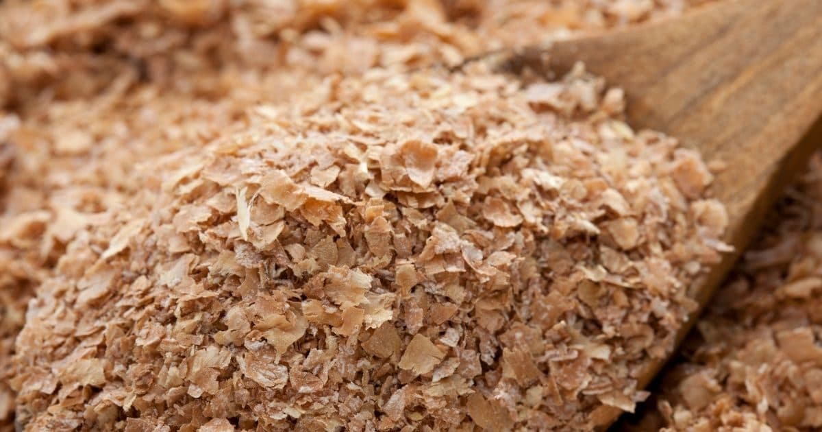 how to use wheat bran or choker in cleaning gardening and animal or ...