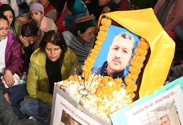 Vimal Negi Death Case: डीजीपी ने एसपी को घेरा, ASI ने शव के पास मिली ...