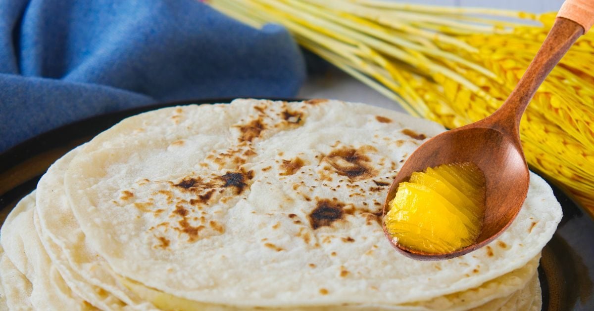 Eating Roti with Ghee Impacts Digestion Learn the Right Way। क्या रोटी ...