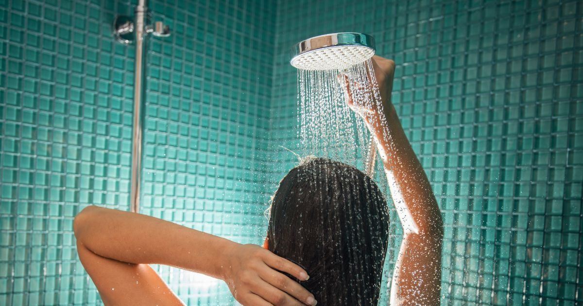 Morning or Nigh Bath which is better-सुबह में नहाएं या रात में - News18 ...