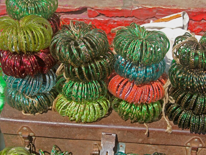 why to wear and buy new bangles on hariyali teej। हरियाली तीज पर क्यों ...