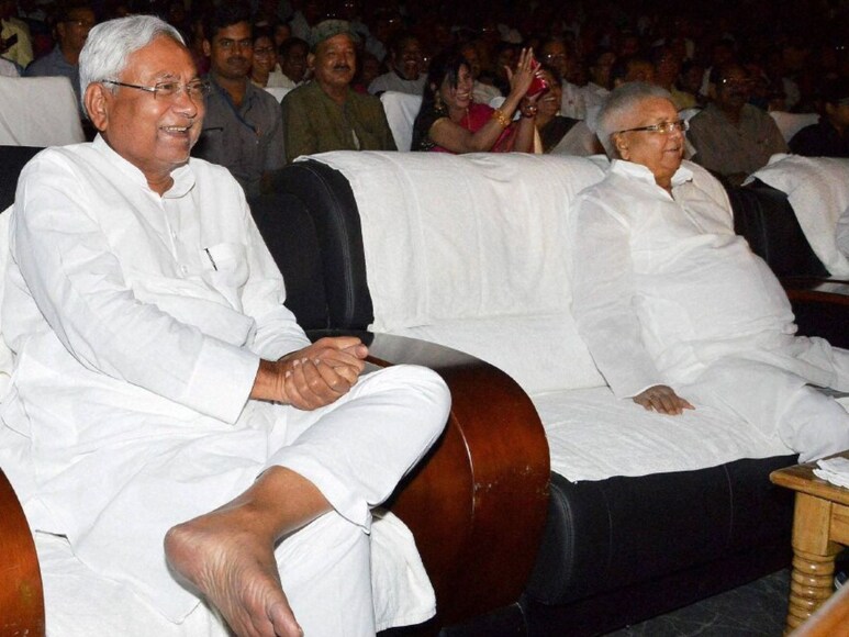 friendship day lalu yadav nitish kumar story जय-वीरू और चंदन-सांप... लालू-नीतीश का अनोखा रिश्ता ...