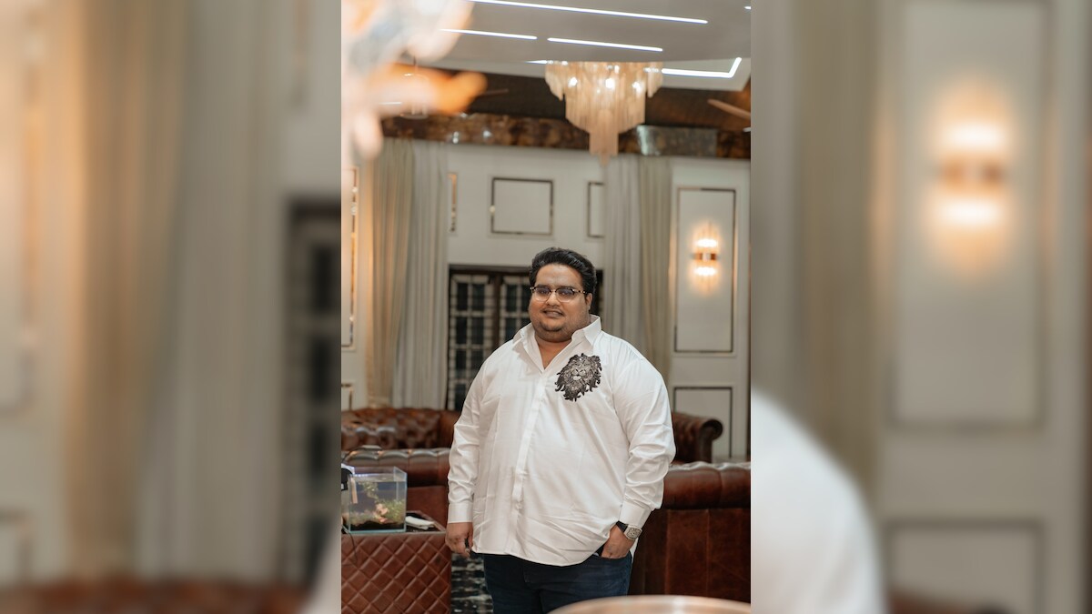 कॉलेज ड्रॉपआउट से 80 करोड़ तक का सफर: मेहनत और संघर्ष से भरी है Moin Pasha की कहानी - News18 हिंदी