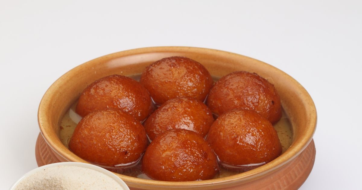 Suji Gulab Jamun Recipe। सूजी के गुलाब जामुन रेसिपी घर पर बनाएं सिर्फ ...