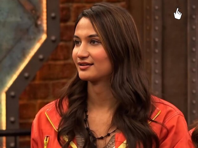 Anaya Bangar Rise and Fall latest video: शादी करो, वरना मार लूंगा खुद ...