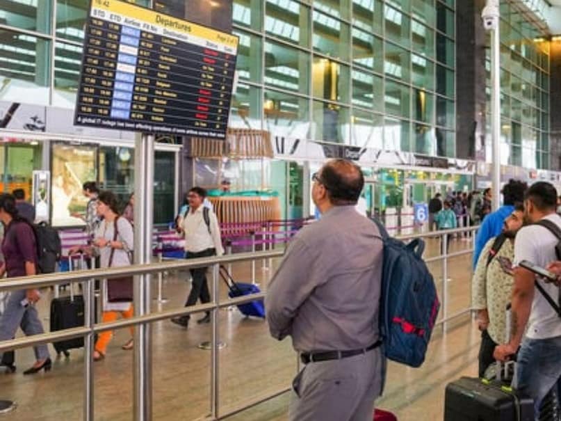 Airport Secret Way Of Earning| Why Airport Keeps Gates So Far Apart ...