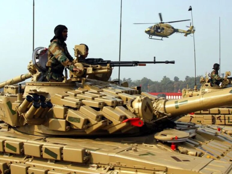 1800 टैंक, 500 हाइपरसोनिक मिसाइल, लेजर वेपन... भारत का 2040 वार रोडमैप, पाक का फटेगा कलेजा ...