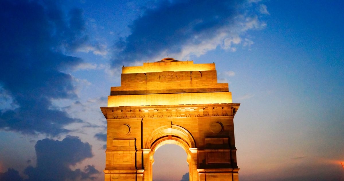अब Delhi नहीं बल्कि 'Dilli' कहना और लिखना होगा! सीएम रेखा को पहुंच गई ...
