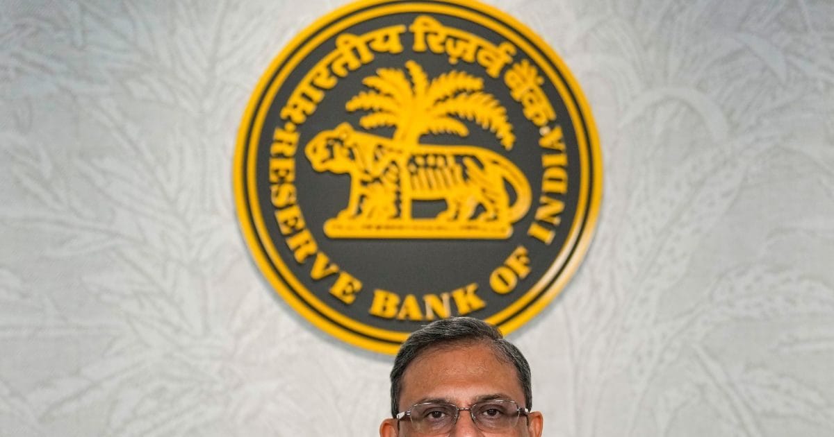 RBI में बड़ा पुनर्गठन, Shirish Murmu-Poonam Gupta को नई जिम्मेदारी ...