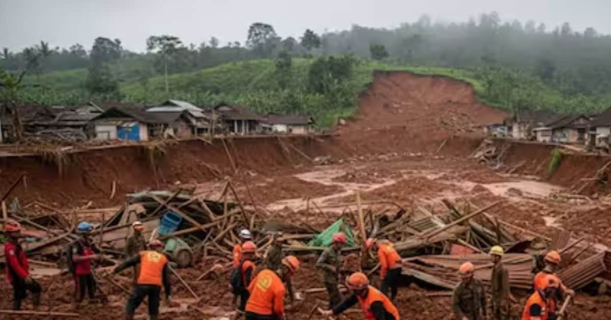 Indonesia Central Java island landslide | 11 killed in Indonesia ...