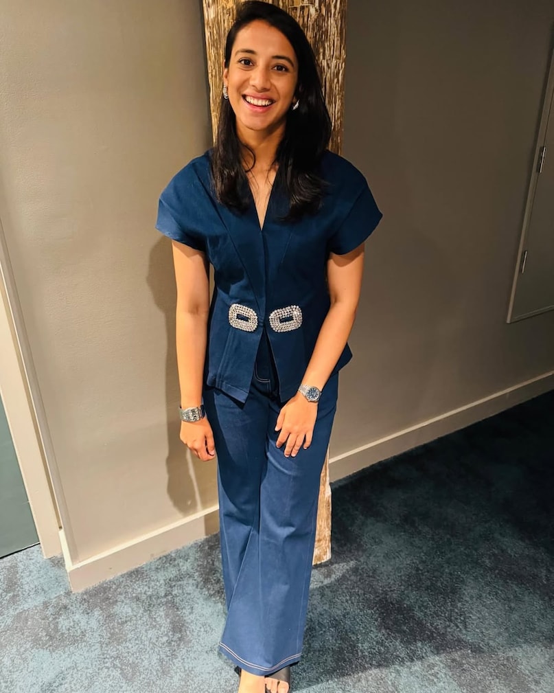 Smriti Mandhana Fashion: क्रिकेट की क्‍वीन ग्राउंड के बाहर भी हैं दिखती ...