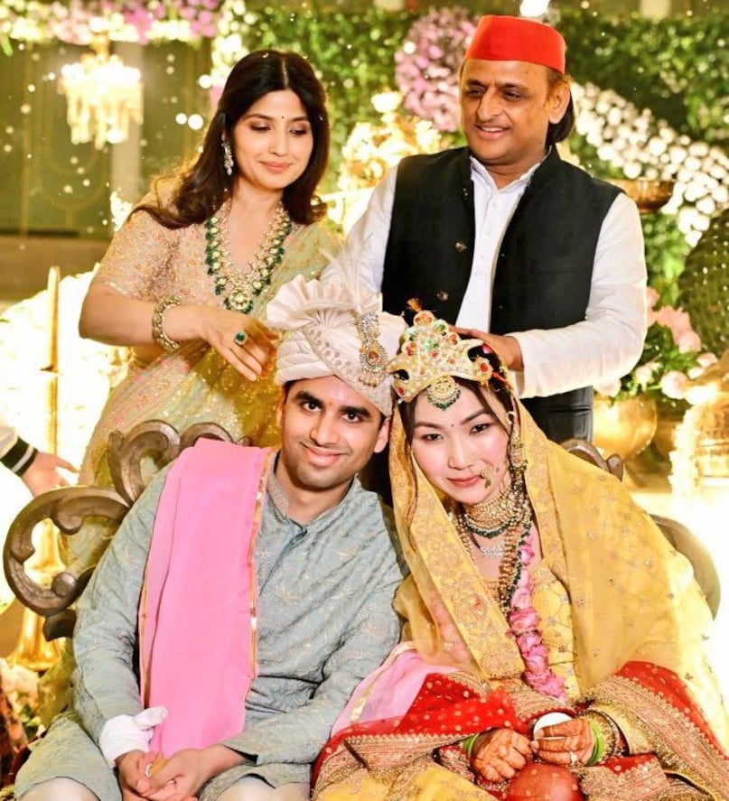 akhilesh yadav cousin aryans wedding| aryan yadav wedding| who is aryan ...