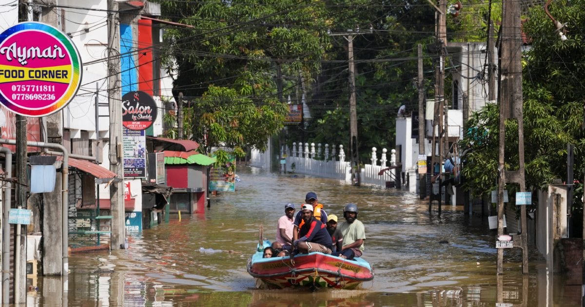 Sri Lanka Cyclone Ditwah : Death Toll Hits 153 After Cyclone Ditwah ...