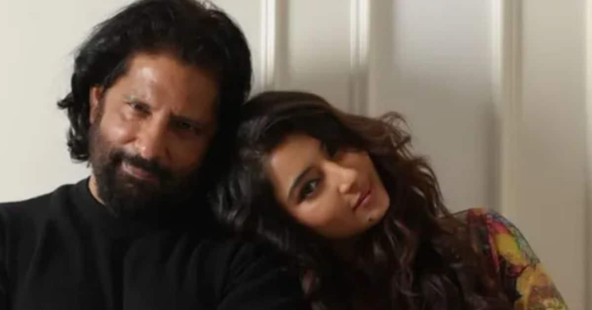 Sara Arjuns father Raj Arjun became emotional at his daughters debut success in Dhurandhar said ...