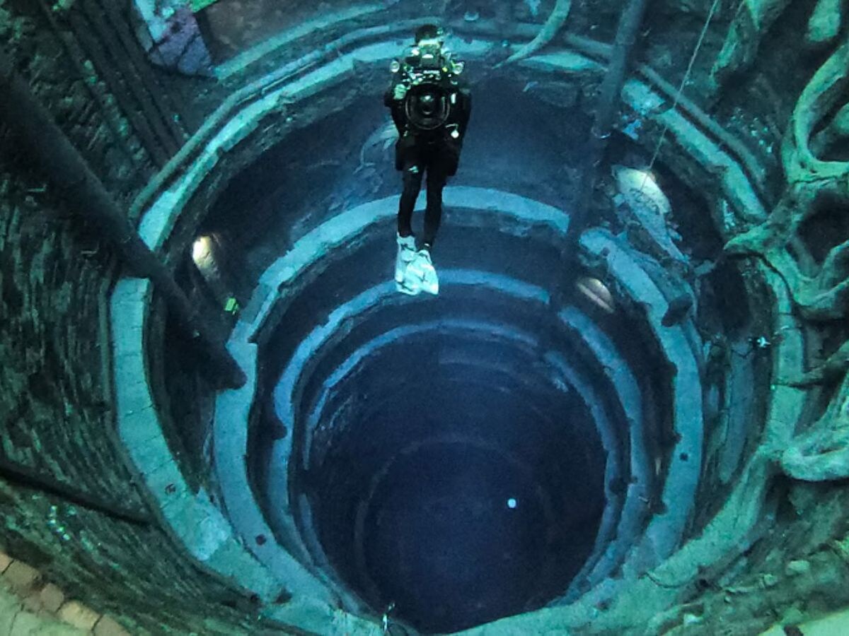 20 मंजिला इमारत जितना गहरा स्विमिंग पूल, अंदर बसा है रहस्यमयी शहर और ...