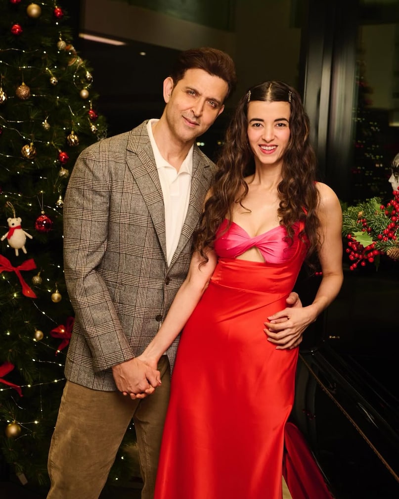 Hrithik Roshan-Saba Azad Love Story: उम्र का फासले को दिया ठेगा ...