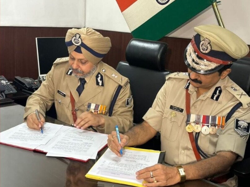 कौन हैं IPS आलोक राज, 2025 में जिनकी कुंडली में बैठ गया था शनि, 2026 के ...