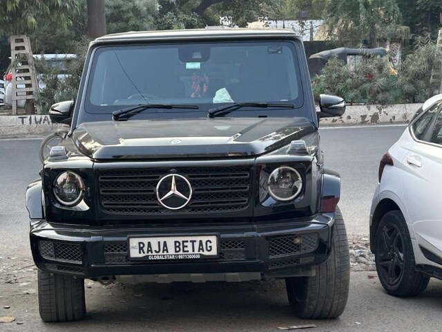 Raja Beta G Number Plate Car: गुरुग्राम की सड़कों पर दौड़ रही अटपटे ...