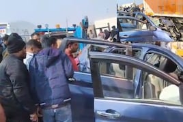 Bihar News : सरकारी मुस्लिम टीचर ने व्हाट्सऐप ग्रुप में लिखा 'पाकिस्तान ...