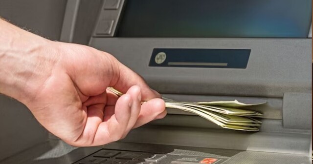 ATM ट्रांजेक्शन हुई फेल, फिर भी अकाउंट से कट गए 10 हजार, 9 साल पुराने ...