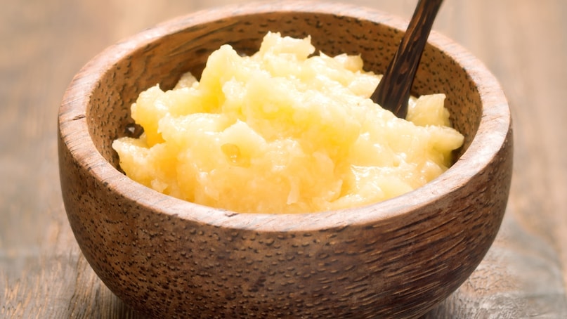 क्या आप भी घी को अंग्रेजी में सिर्फ “Ghee” कहते हैं? जानिए इसका असली ...