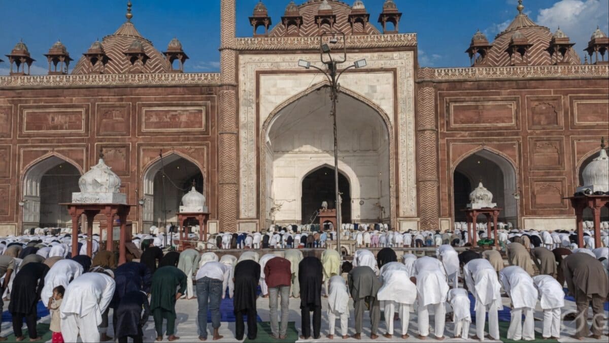 Bakra Eid Namaz Live: मेरठ में बकरीद पर बड़ा हादसा, ई-रिक्शा से नहाने ...