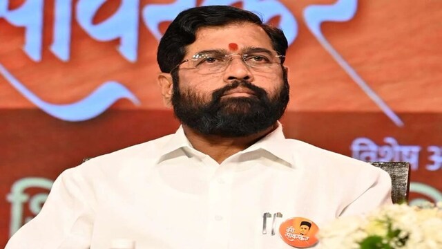 सत्ता में रहते हुए भी एकनाथ शिंदे को बड़ा झटका! जीते हुए पार्षद की ...