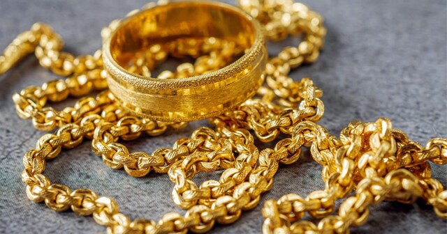 Gold Price : सोना 10 हजार रुपये महंगा! अब कितने रुपये में मिलेगा एक ...