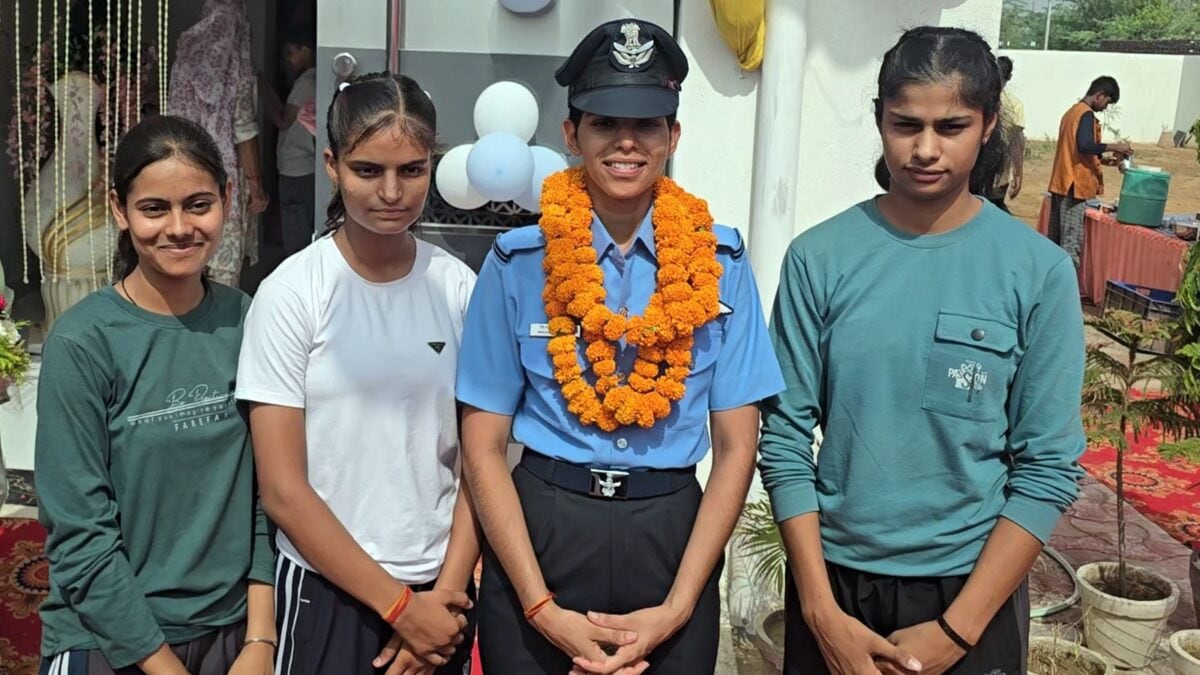 IAS fighter pilot Meenakshi Takshak| NDA| कौन है मीनाक्षी तक्षक, जो NDA ...