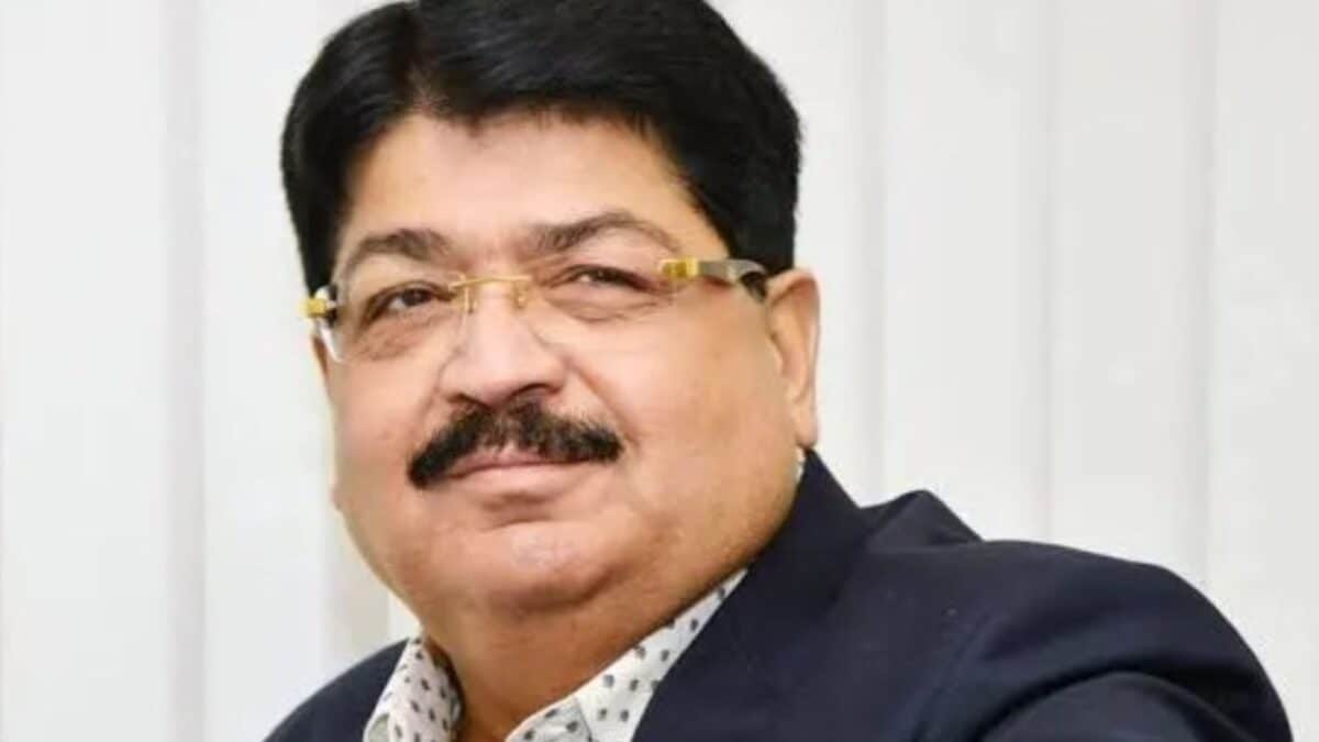मीनाक्षी नटराजन के बाद अब झारखंड में बीजेपी समर्थित परिमल नाथवानी के ...