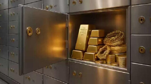 बैंक लॉकर में कितना सोना रख सकते हैं आप? जानिए RBI के नियम और जरूरी ...