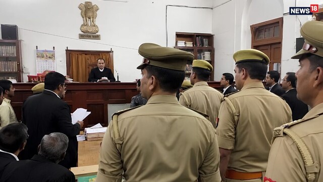 लो भई, मालखाने से गायब हुआ करोड़ों का सोना, पुलिस बोली- कुछ बारिश में ...