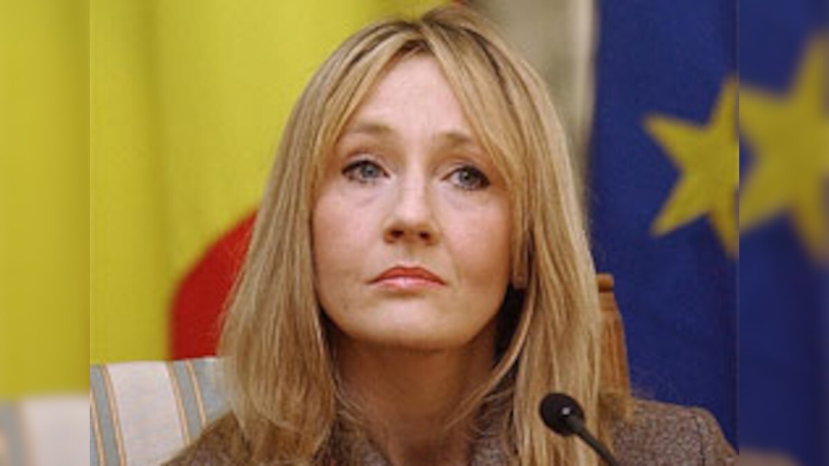 J K Rowling pokes fun at fashion models - News18