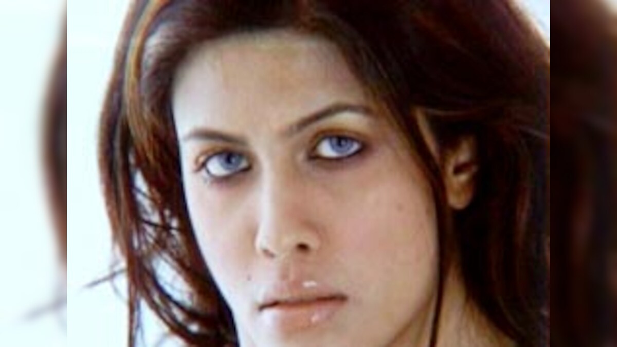 New face of glamour: Shwetha Reddy - News18