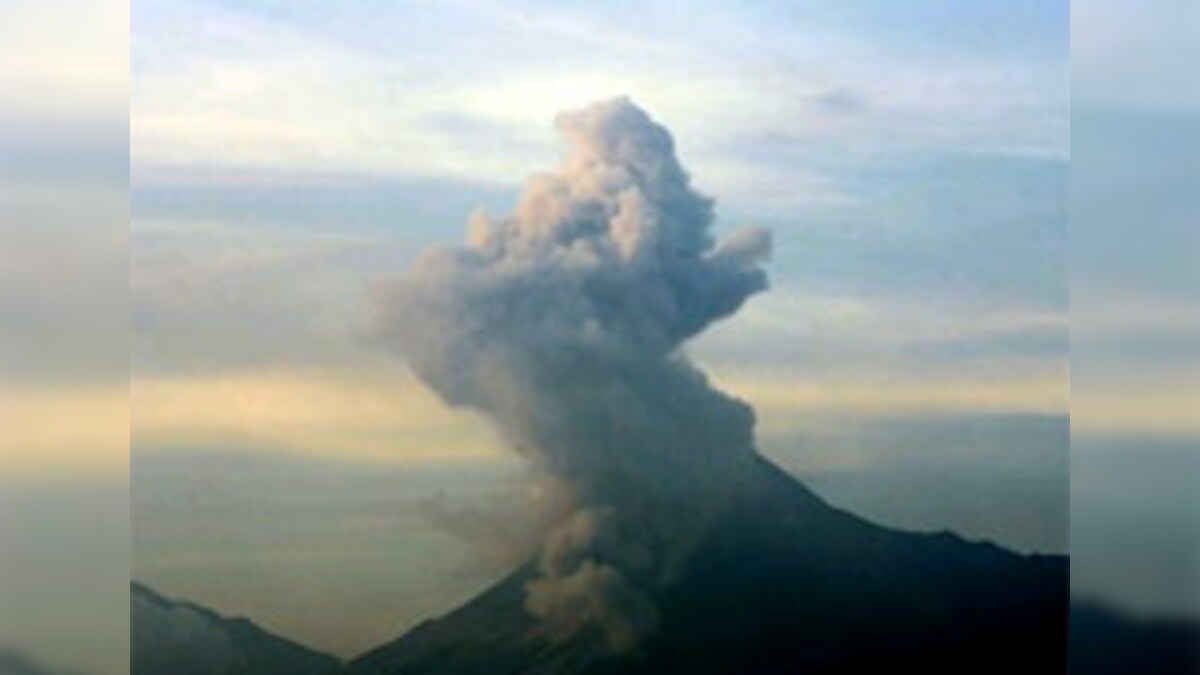 Indonesian volcano active again