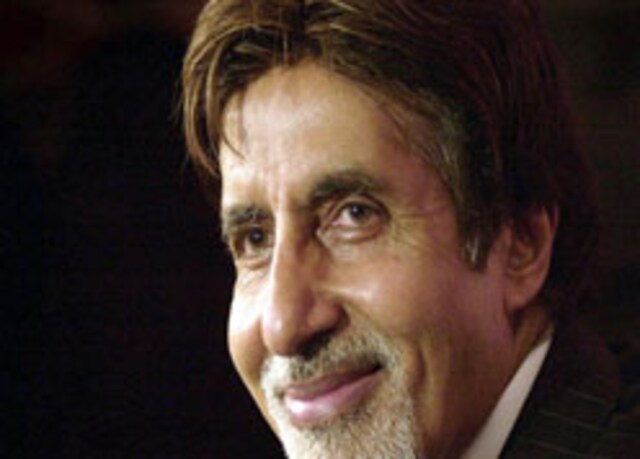 Amitabh completes 23 scenes in 5 hrs - News18