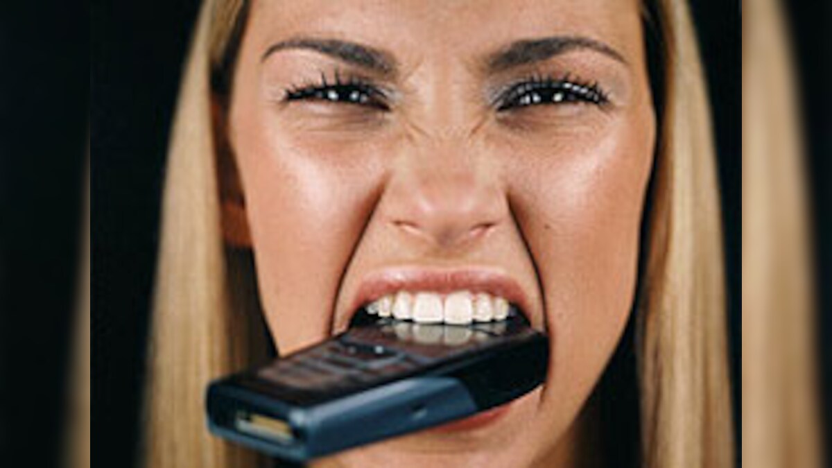 Girl swallows cell phone to hide it - News18