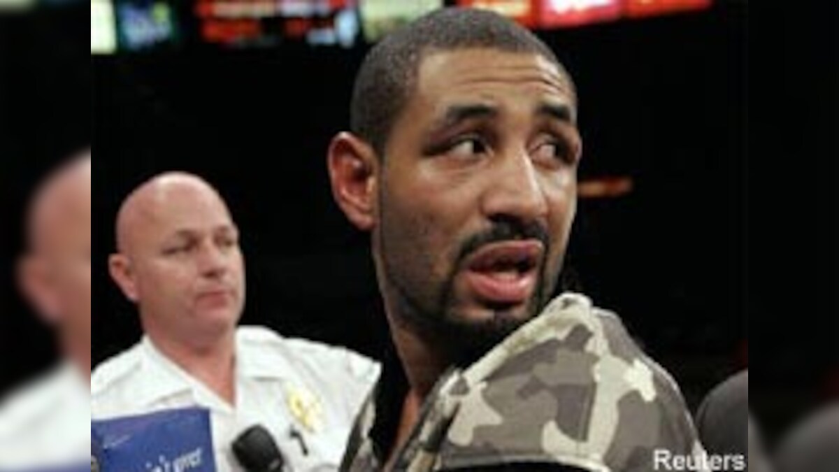 Ex-boxing world champ dies in crash - News18