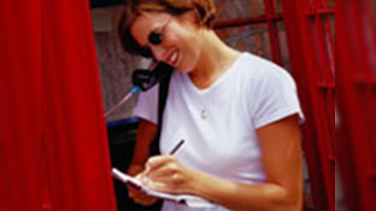 Left-handed women live short!