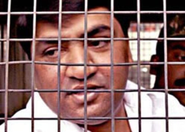 Telgi pleads guilty; gets 13 years RI and Rs 50-cr fine - News18