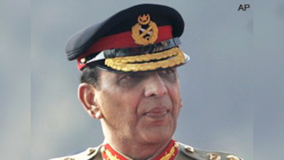 Pak's new army chief moderate, apolitical - News18