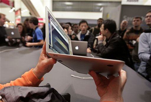 Apple Macbook Air: World's thinnest laptop