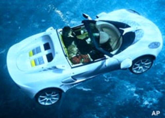Landlocked Swiss invent world's first amphibious car - News18